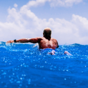 Surf Paddling - Triceps stretch and surf paddling exercise