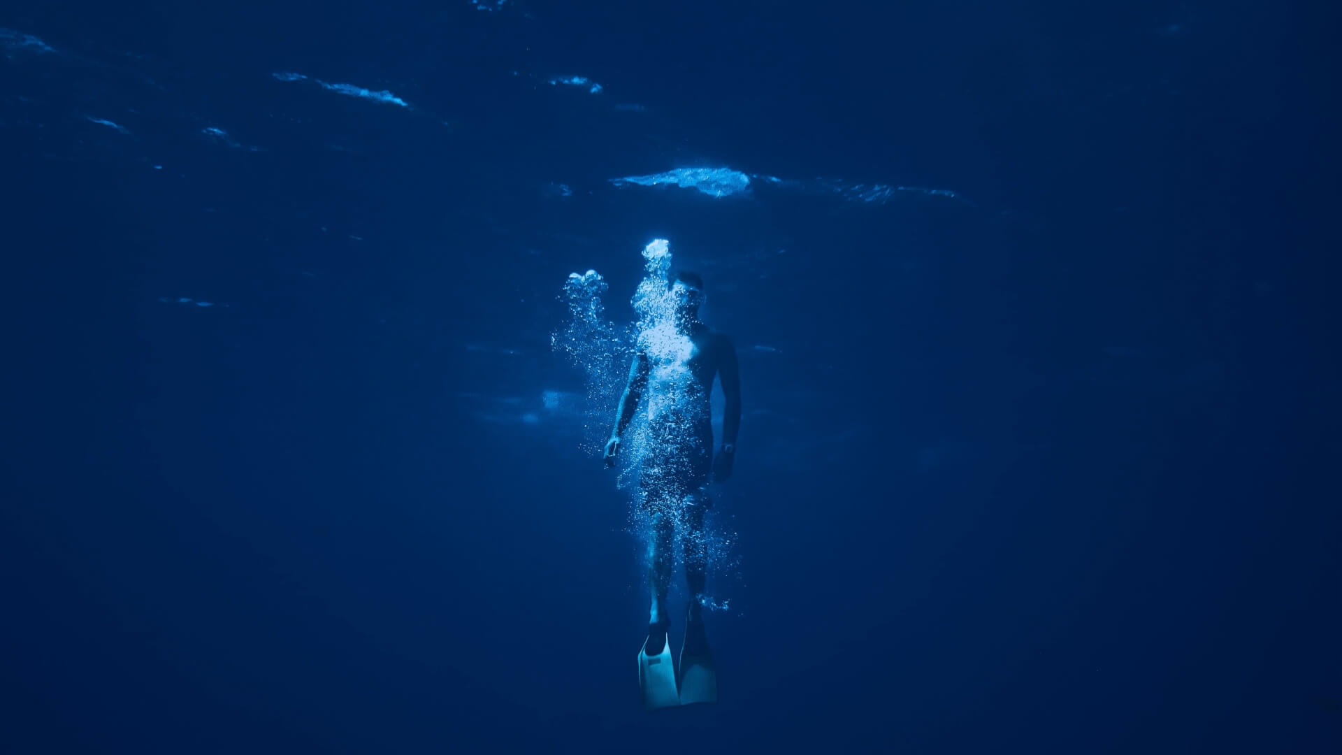 Tips On How To Surf Bigger Waves And Overcome Your Surf Fear