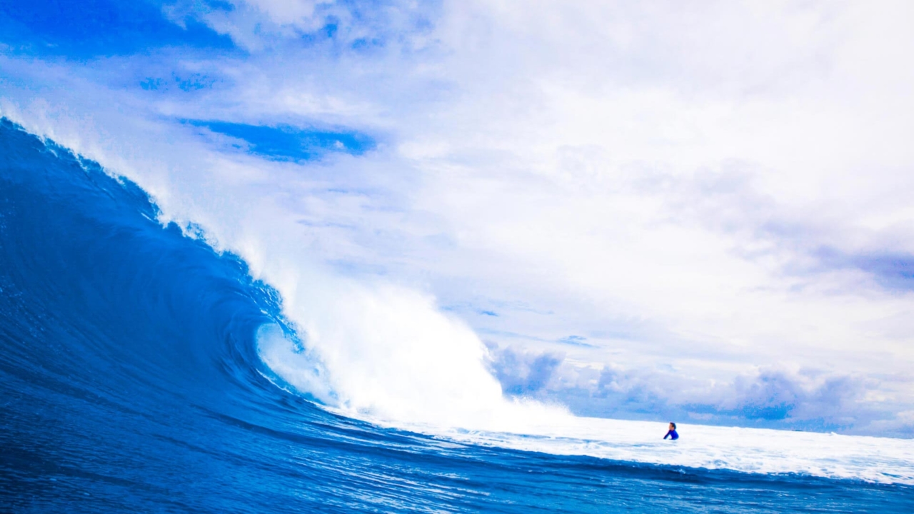 Tips On How To Surf Bigger Waves And Overcome Your Surf Fear